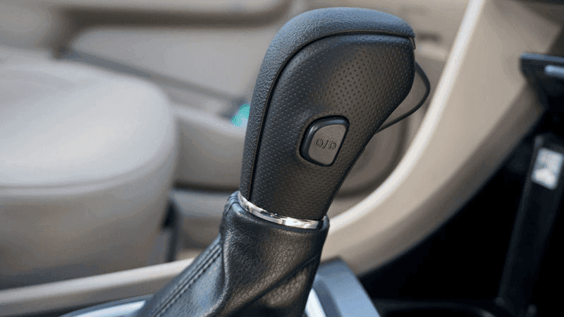 What Does the O/D OFF Light Mean? A Driver’s Guide