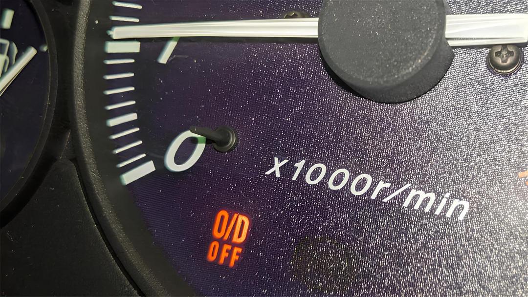 What Does the O/D OFF Light Mean? A Driver’s Guide
